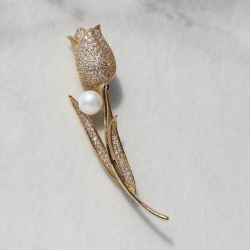 ＜アビステ＞チューリップモチーフブローチ／ゴールド | ANAショッピング A-style